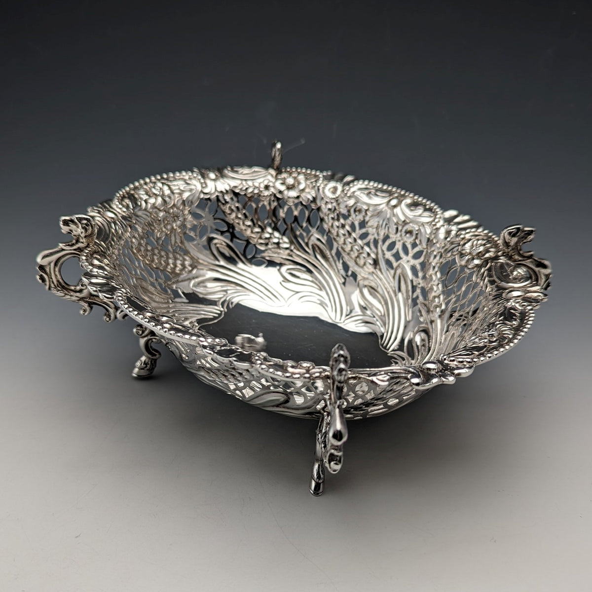 1892 British Antique Sterling Silver Stem Center Bowl 292g Charles Stu ...