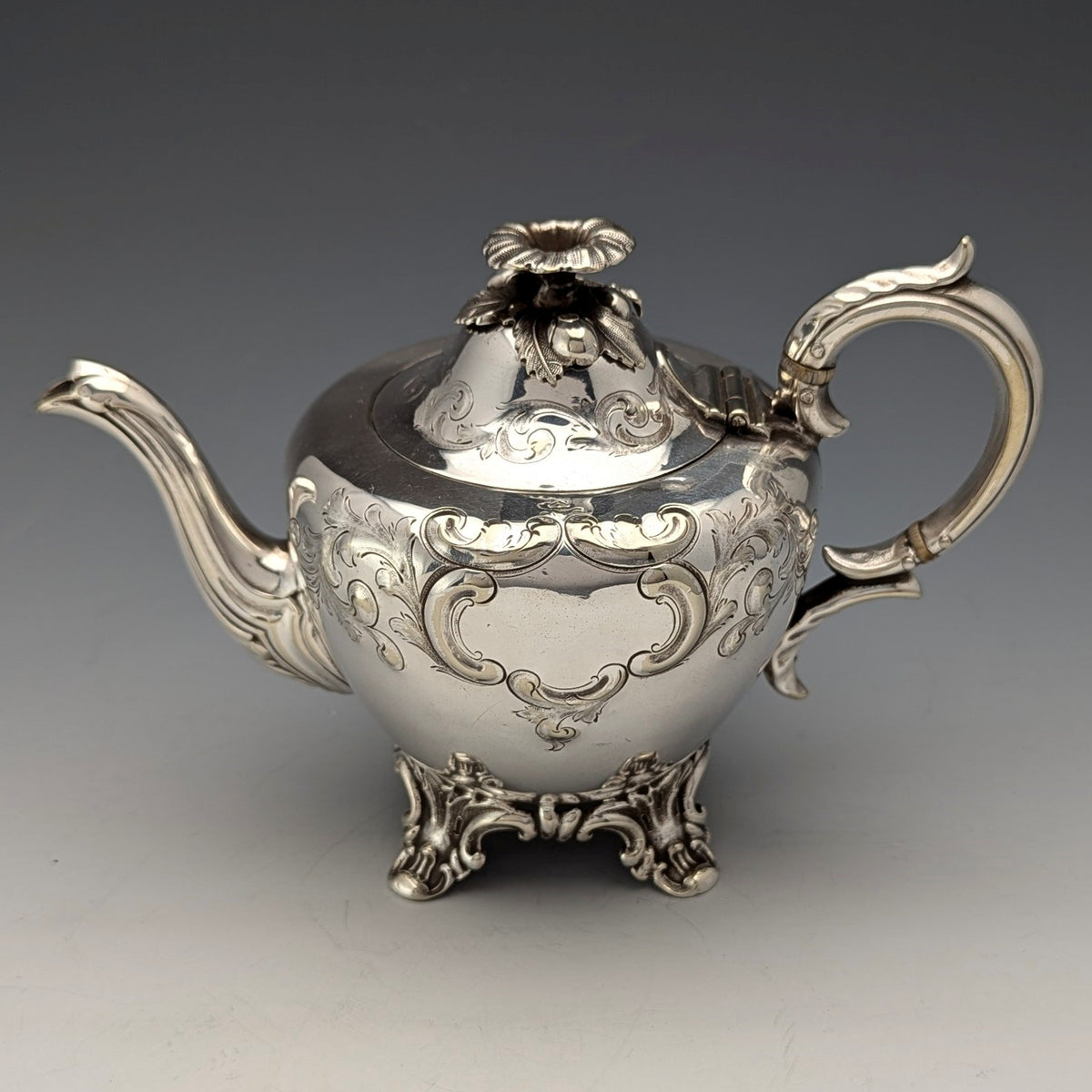 Antique British silver plate small teapot from around 1840 – SILVER-LUG