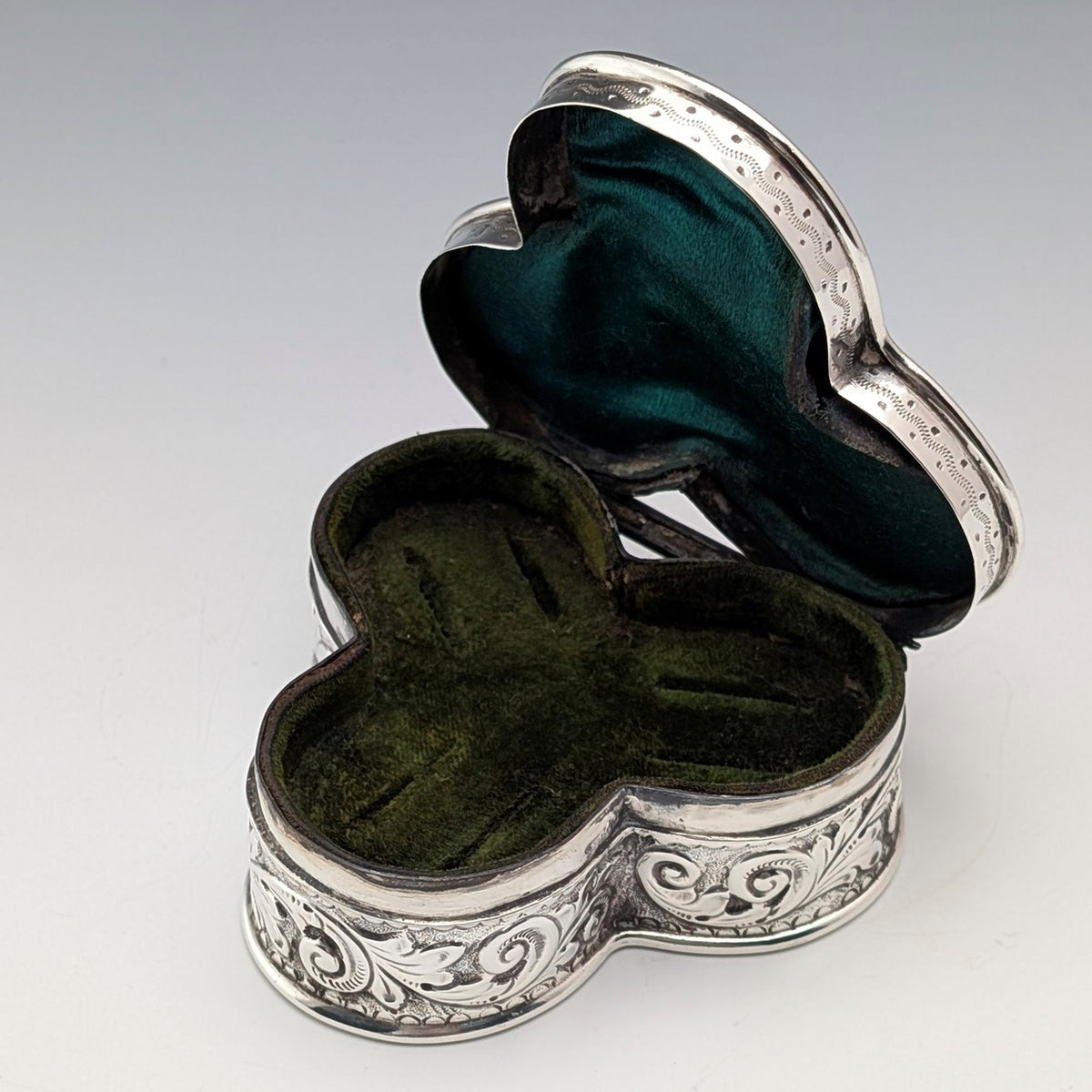 1900 British antique sterling silver ring box 103g John Edward Wilmot ...